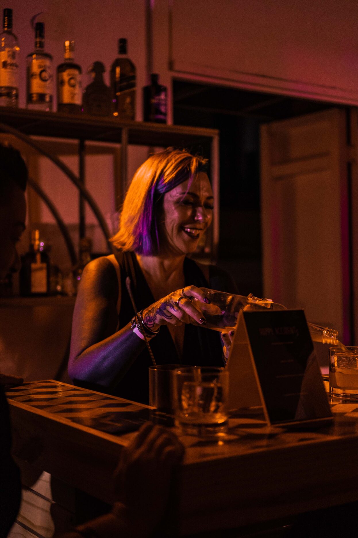 La Factoría celebra una década de coctelería local - Nación Social