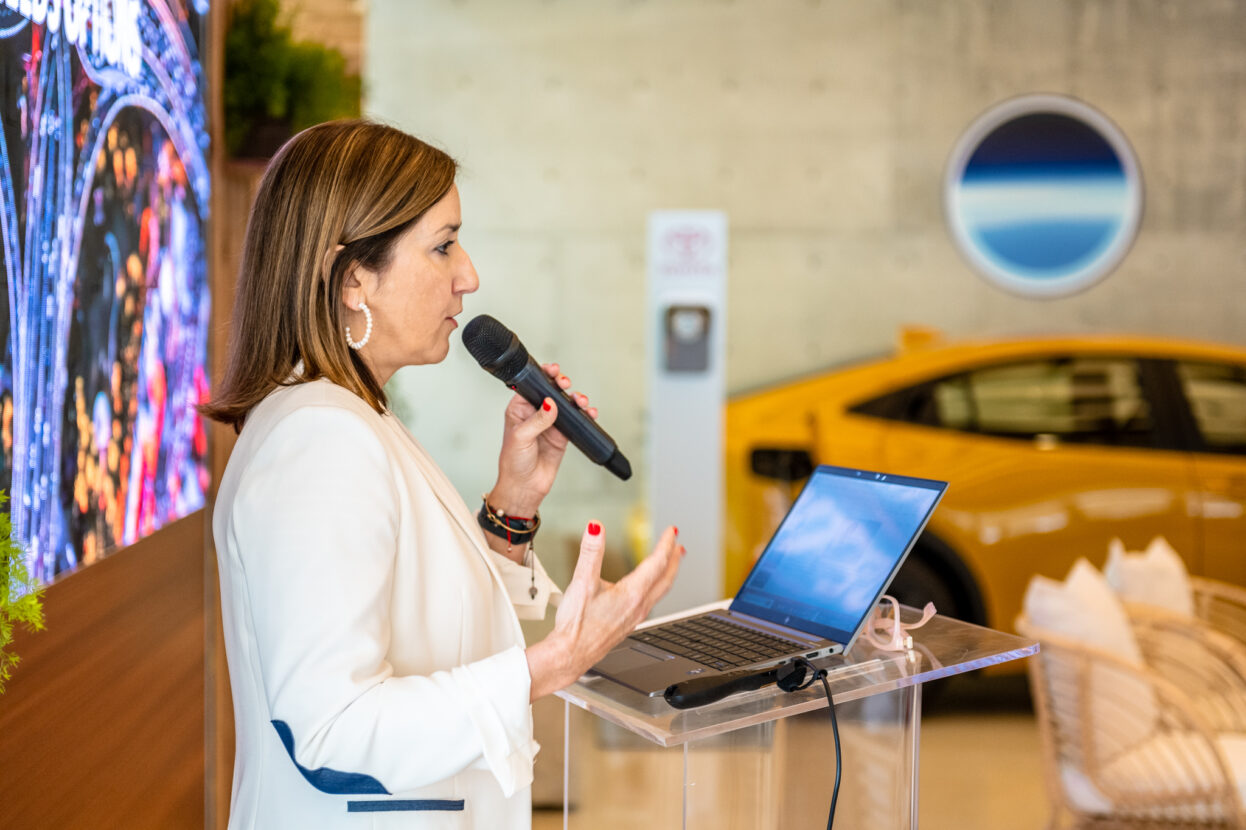 Sin freno la revolución electrificada de Toyota - Nación Social