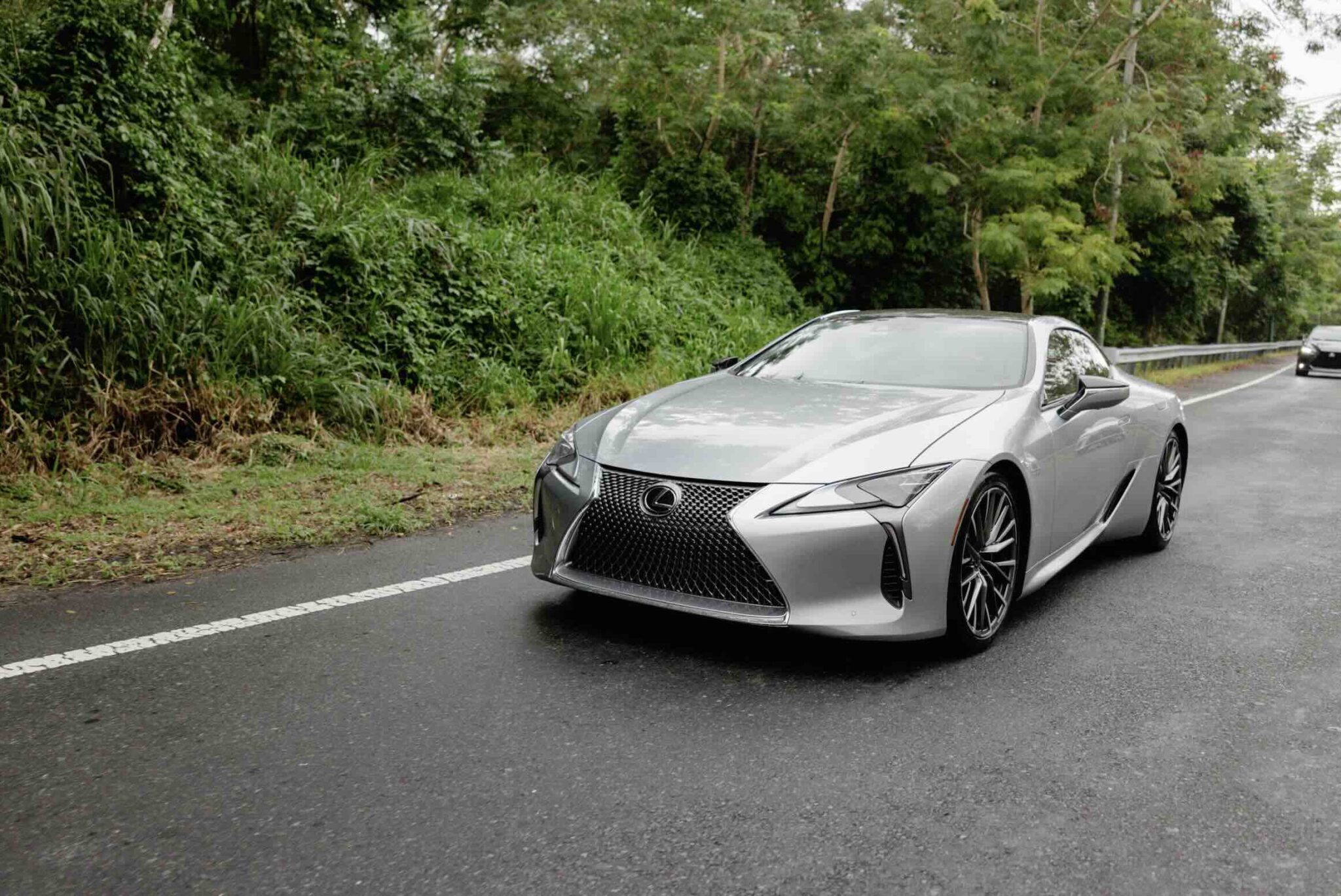 Lexus presenta su gama híbrida y eléctrica - Nación Social