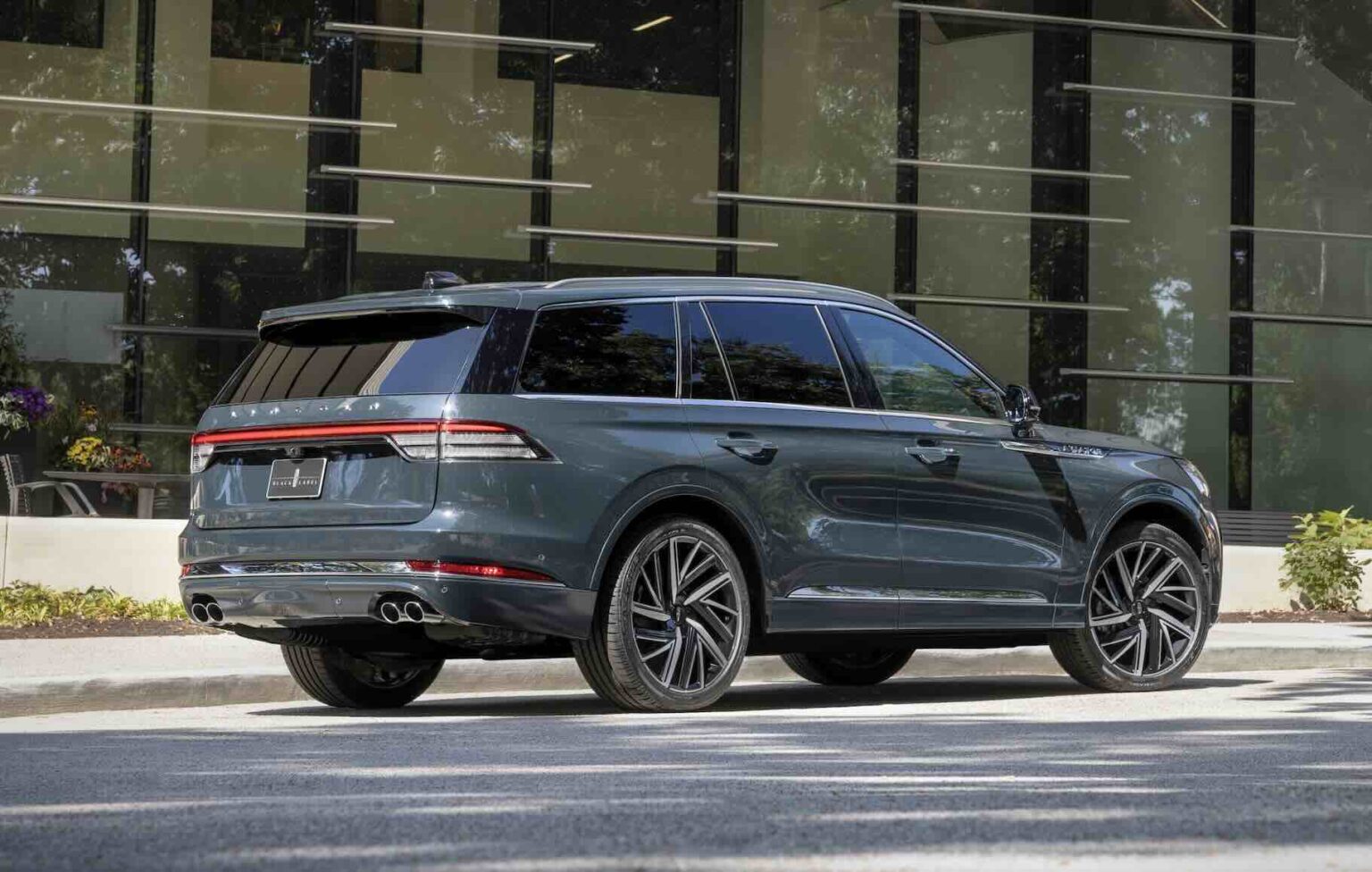 Nueva Lincoln Aviator 2025 llega a Puerto Rico con más elegancia y ...